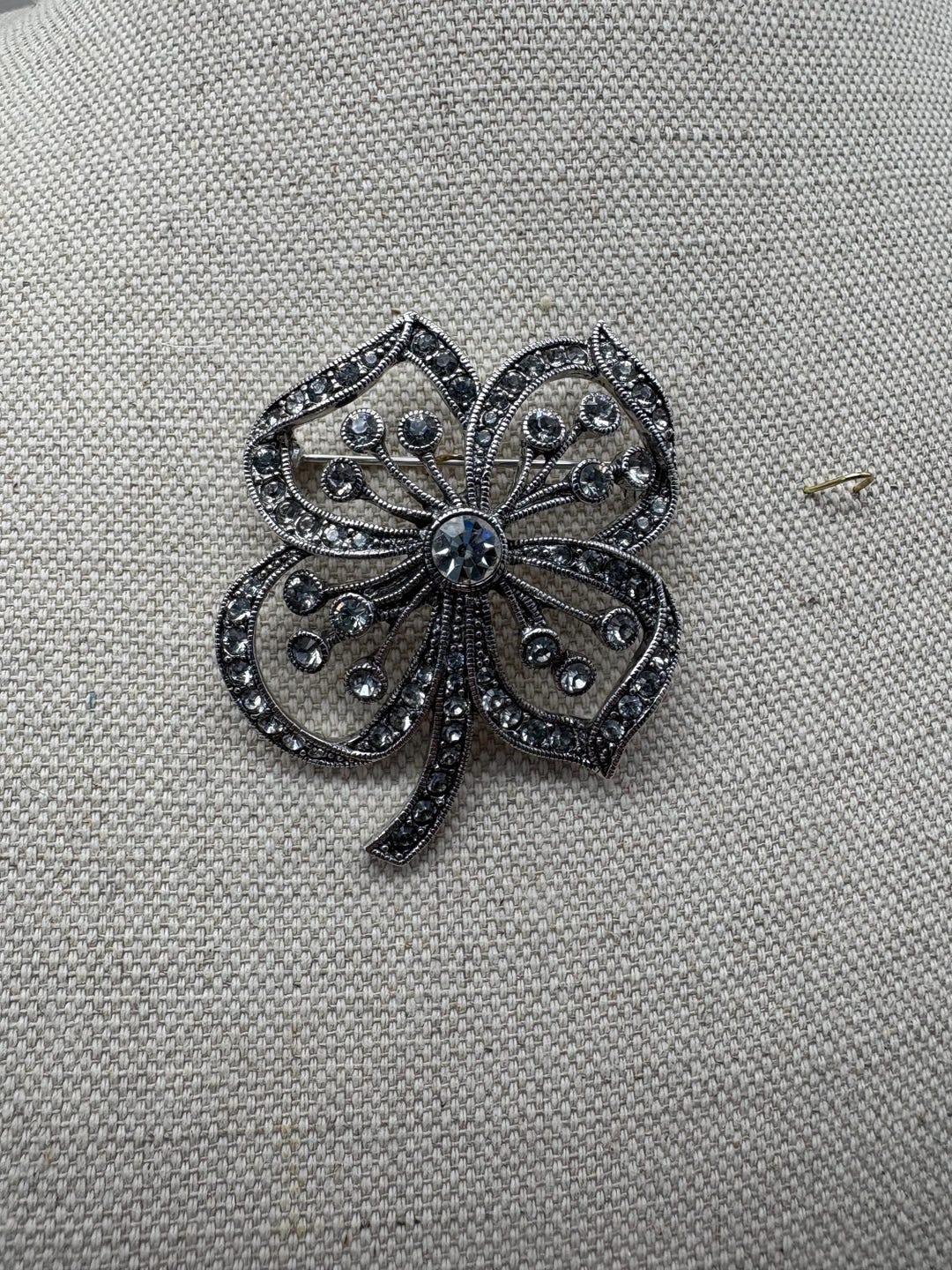 Vintage Monet Estate Crystal Clover/ Flower Brooch - Etsy