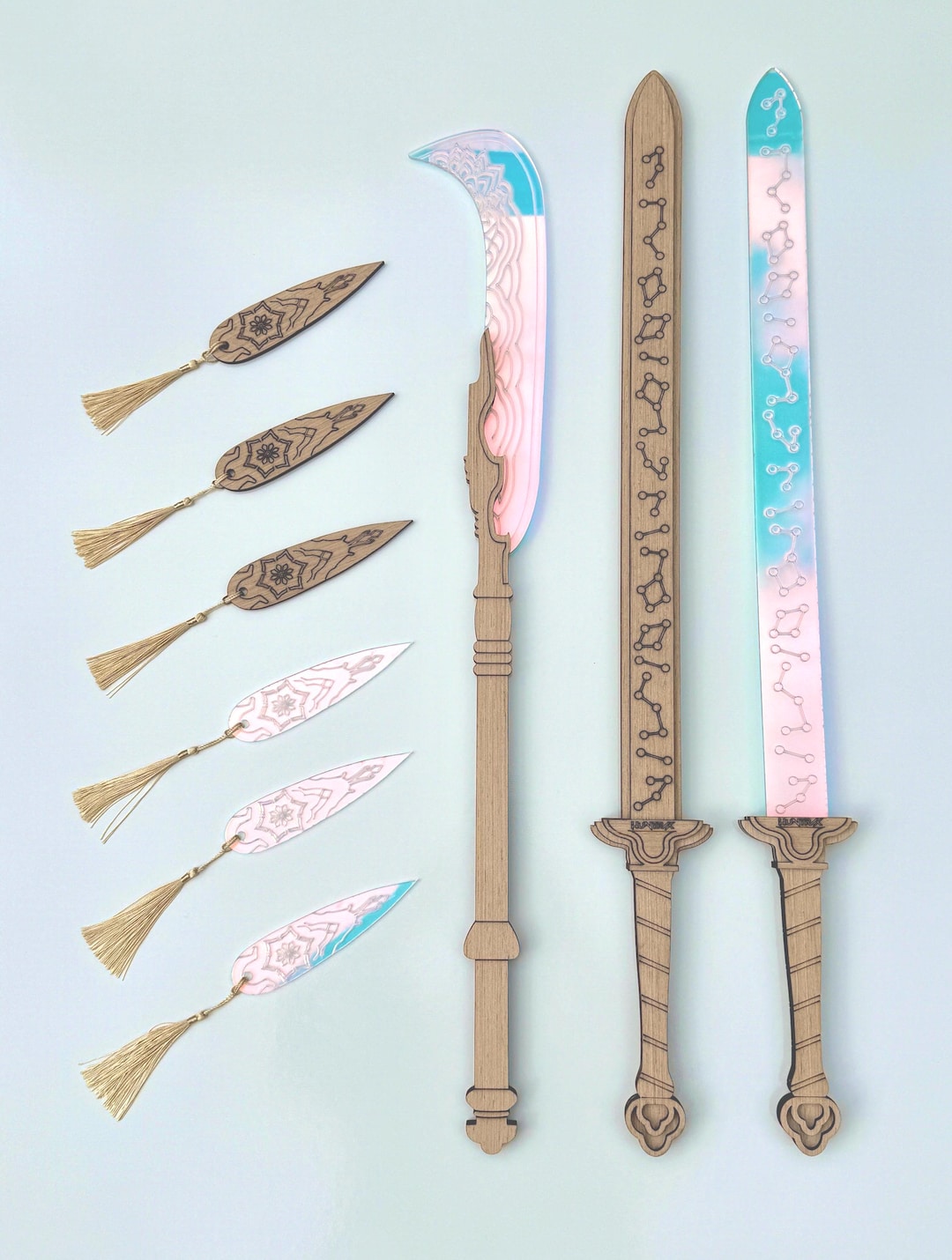 K-pop Wood and Acrylic Toy Sword, Blades, Glaive, Weapons Props. Laser ...