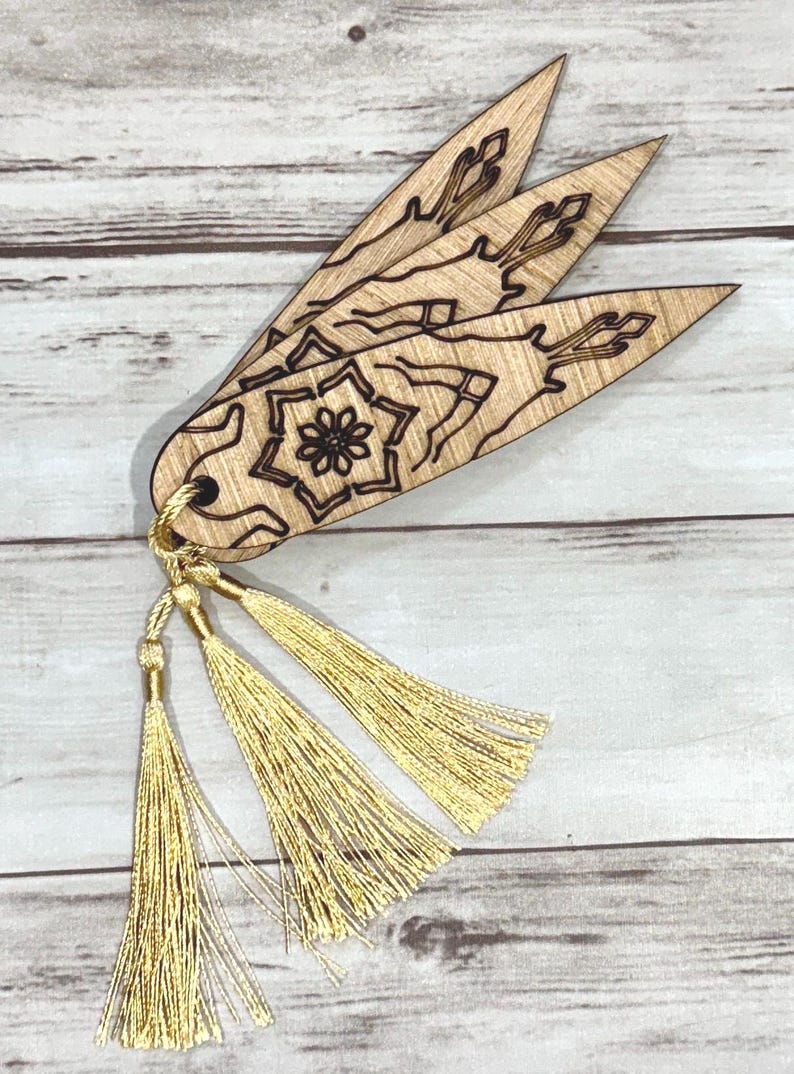 K-pop Wood and Acrylic Toy Sword, Blades, Glaive, Weapons Props. Laser ...