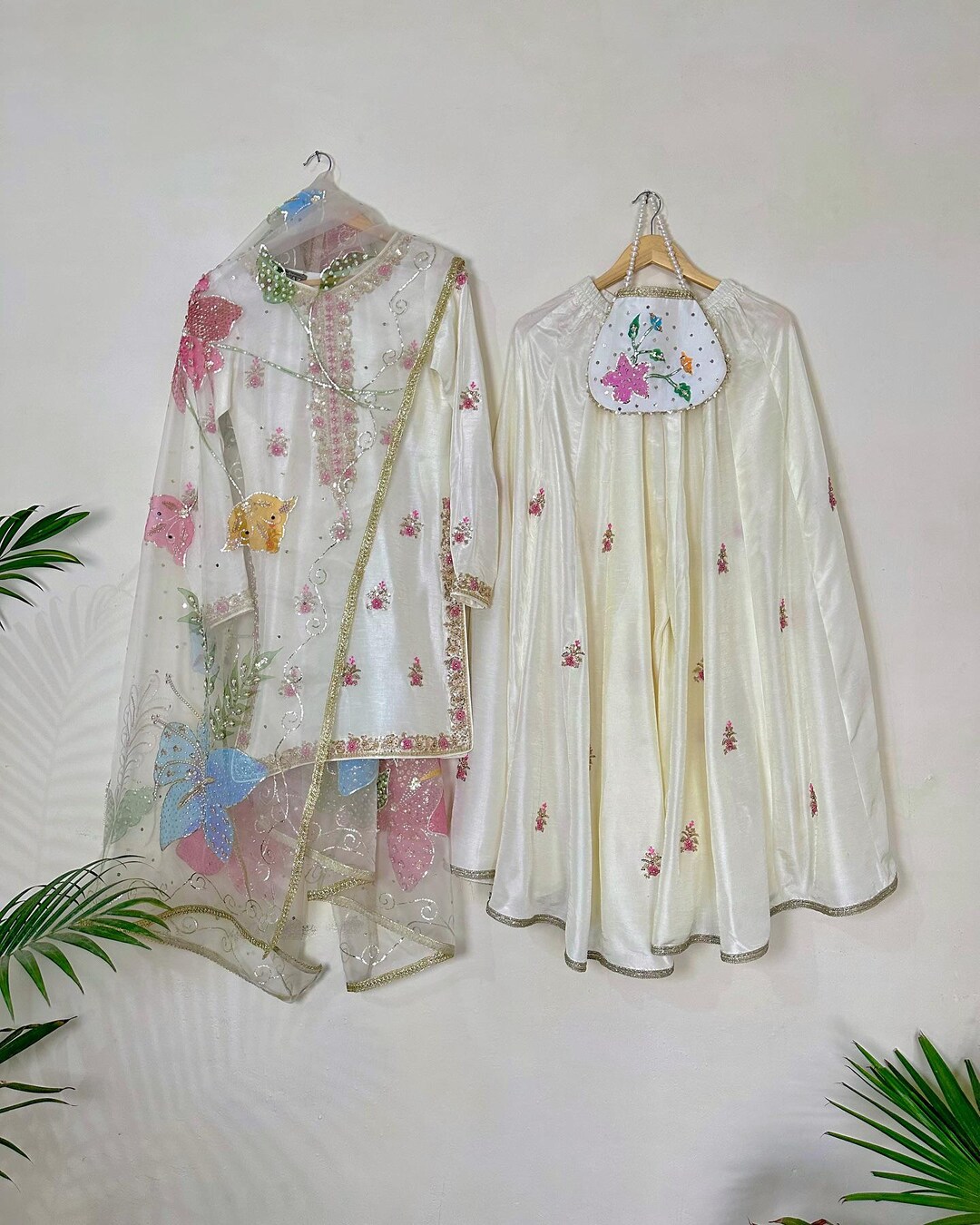 Pakistani Hand Embroidery Zardozi Work Article | Pakistani Lengha ...