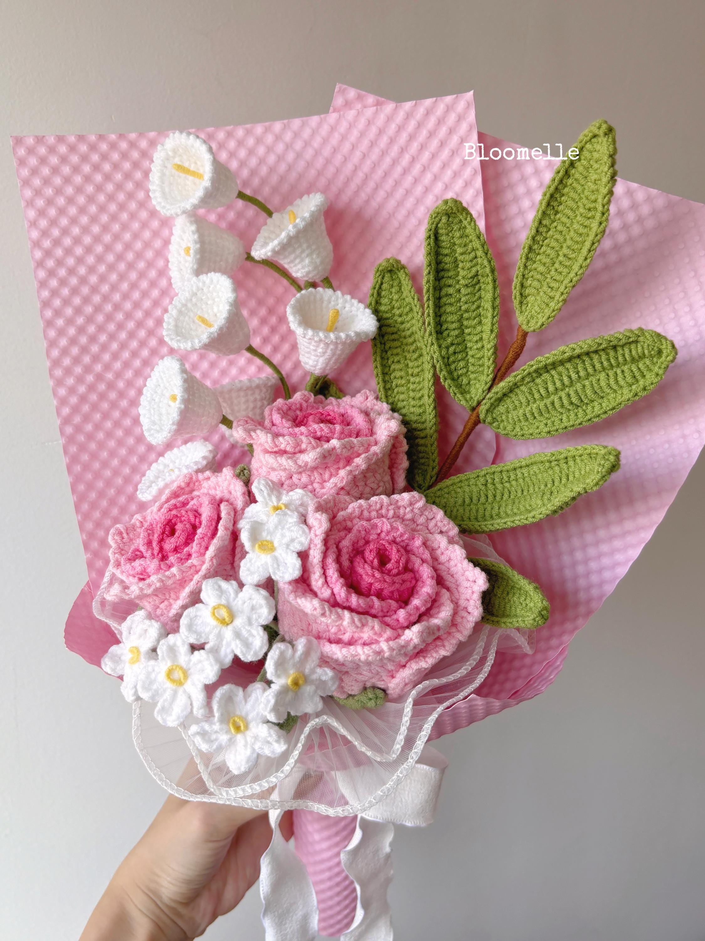 Crochet Flower Bouquet: Roselle Rose, Handmade Yarn Floral Gift - Etsy