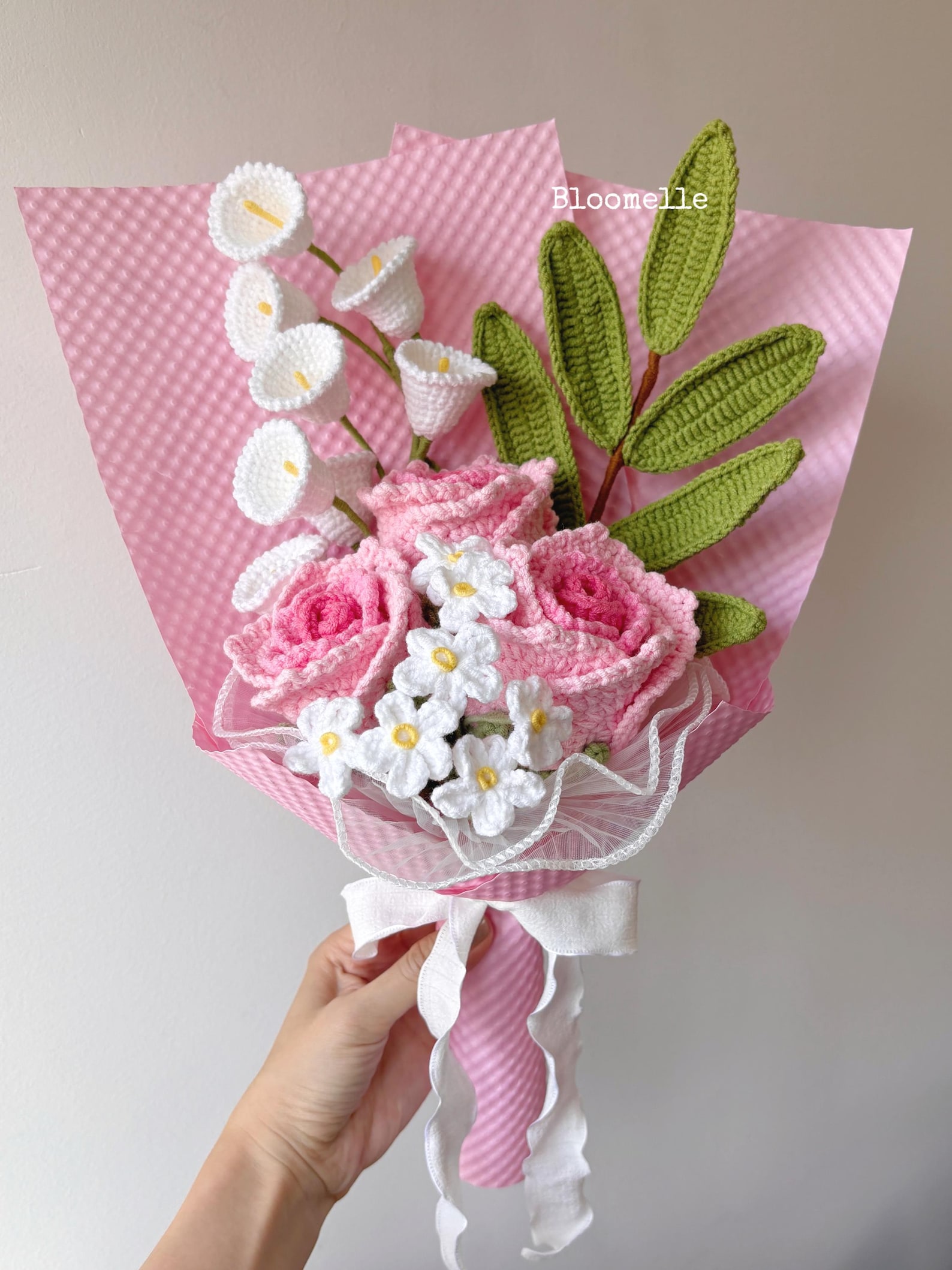Crochet Flower Bouquet: Roselle Rose, Handmade Yarn Floral Gift - Etsy