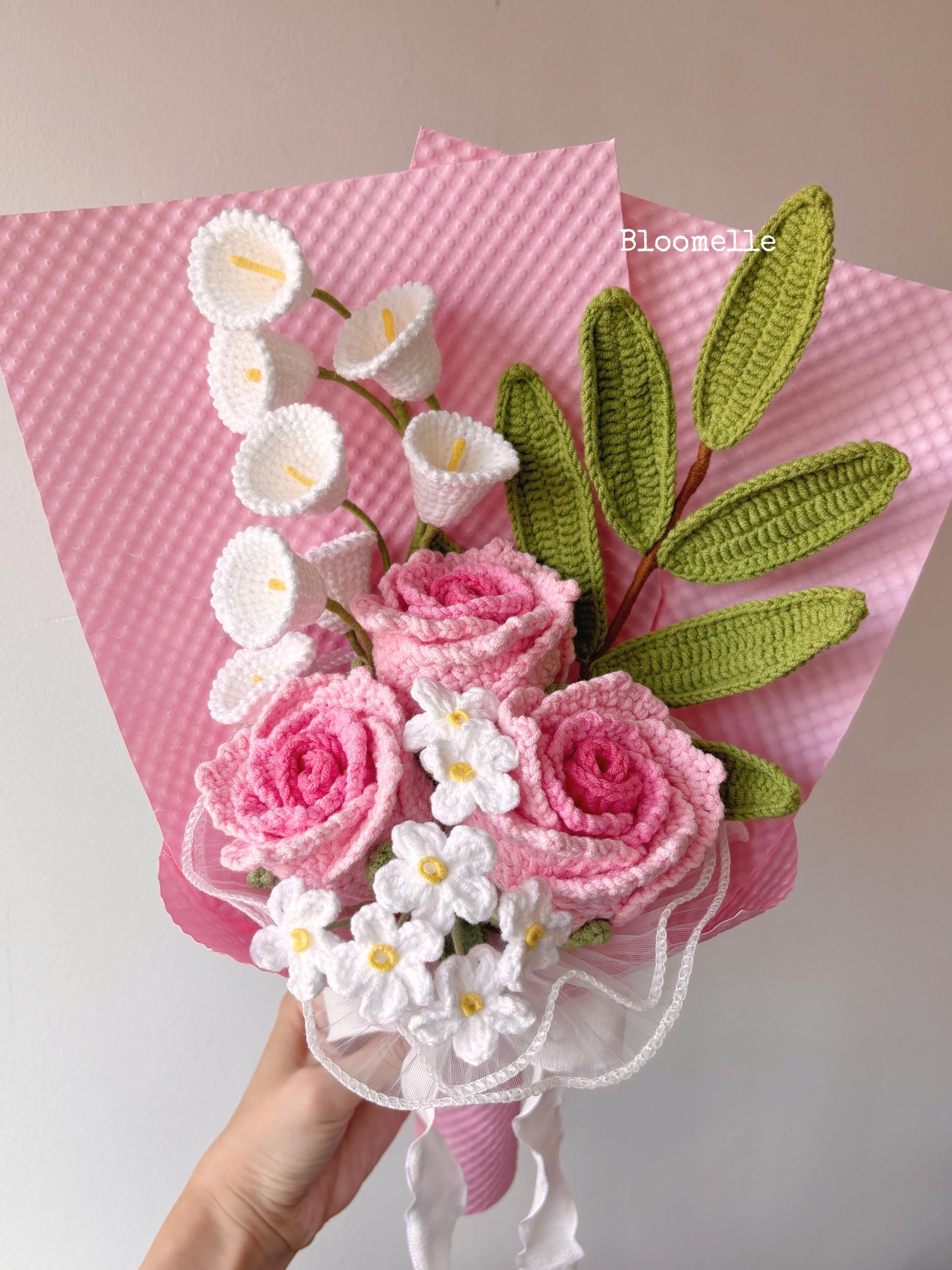 Crochet Flower Bouquet: Roselle Rose, Handmade Yarn Floral Gift - Etsy