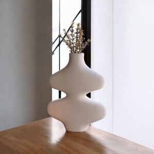 Modern Ceramic Vase | Abstract White Vase for Flowers | Minimalist ...