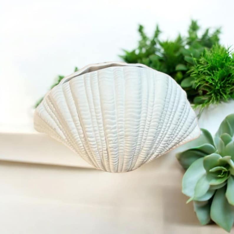 Ceramic Seashell Vase, Coastal Decor, Shell Shaped Vase, Beach Style ...