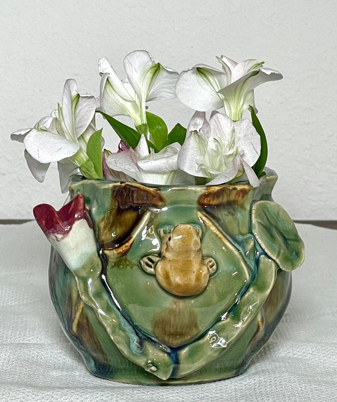Majolica Ceramic Pottery Planter Lucky Frog Flower Lily Pad Drip Glazed ...