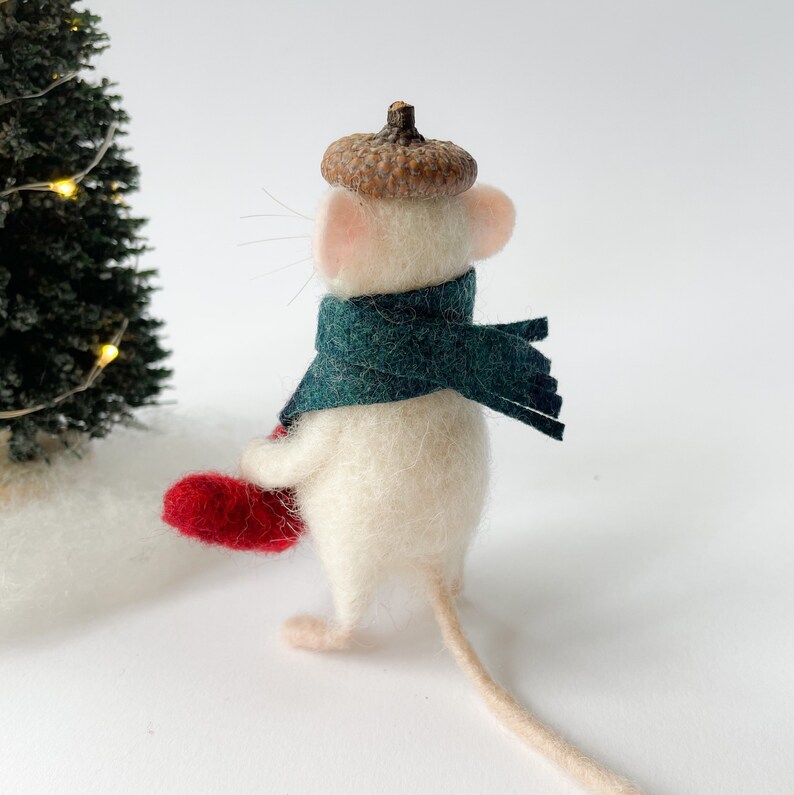 Needle Felted Mouse With Christmas Gift Needle Felted Mouse - Etsy