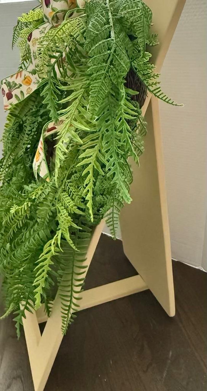 Sturdy Handmade Wreath Stand Made of Quality Mdf—perfect for Crafting ...