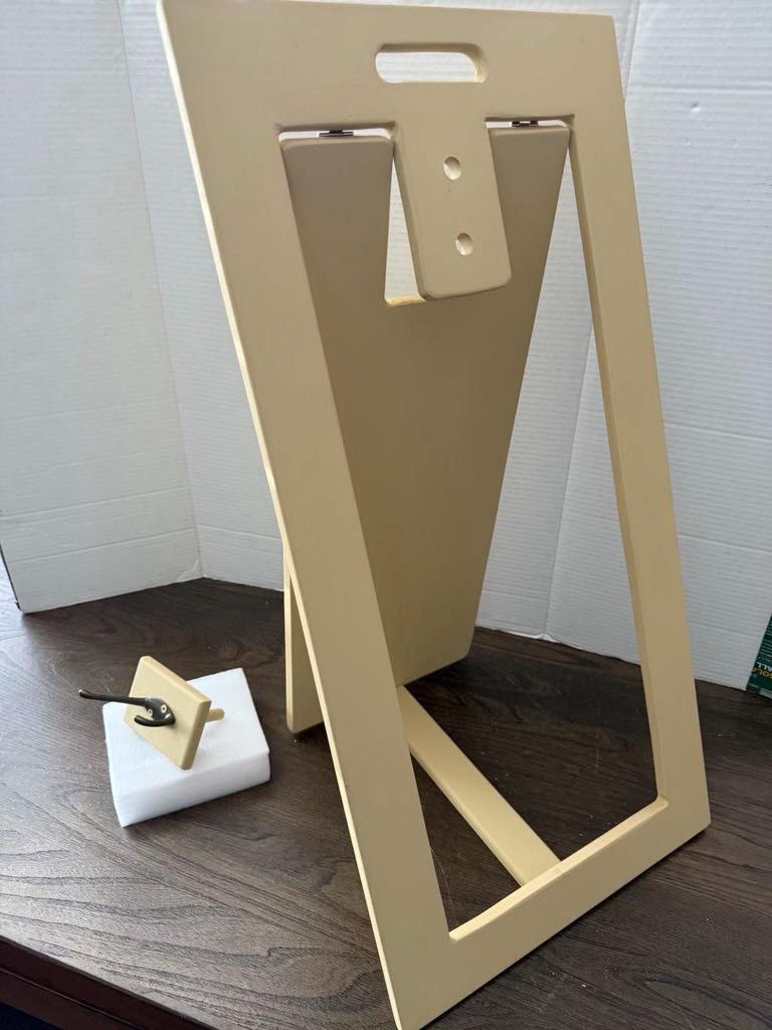 Sturdy Handmade Wreath Stand Made of Quality Mdf—perfect for Crafting ...