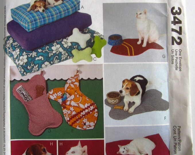 Pet Beds 3 Sizes, 10 Inch Fish or Bone Pillow, Fish or Bone Gift Sack ...