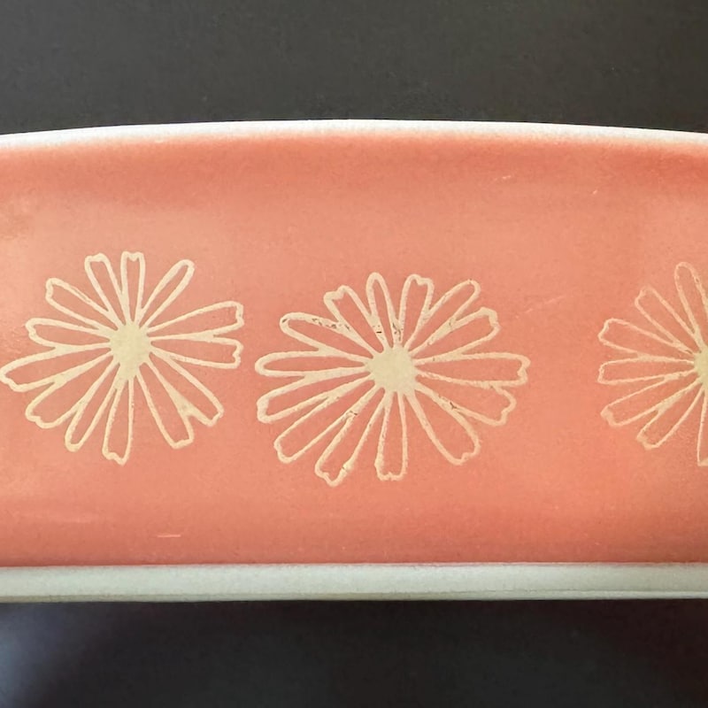 Pink Daisy Vintage Pyrex Casserole Dish - Etsy