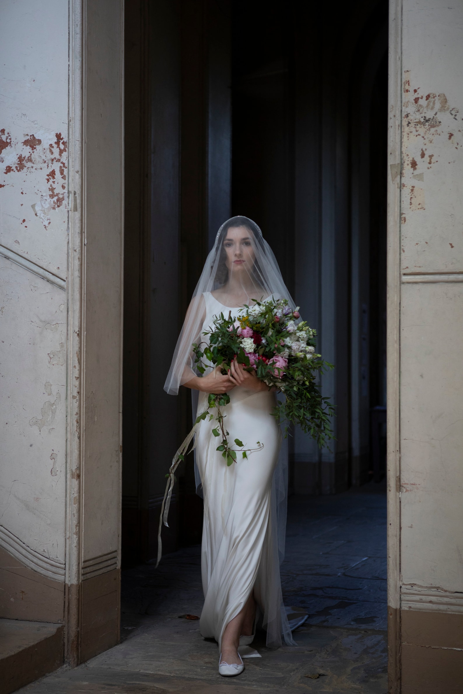 Ivory Juliet Cap Veil With Crystal Trim - Vintage Style Wedding Veil ...