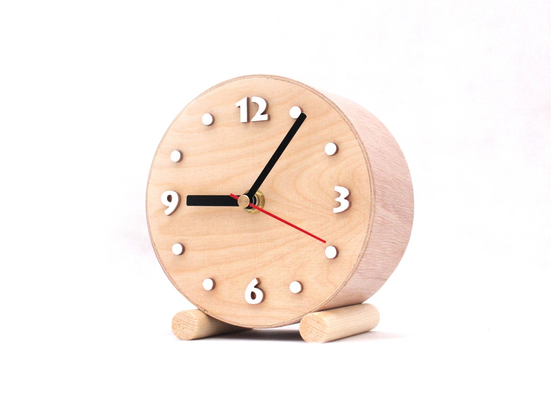 Small Wood Table Clock Circle, Desk Wooden Clock, School Clock, Natural ...