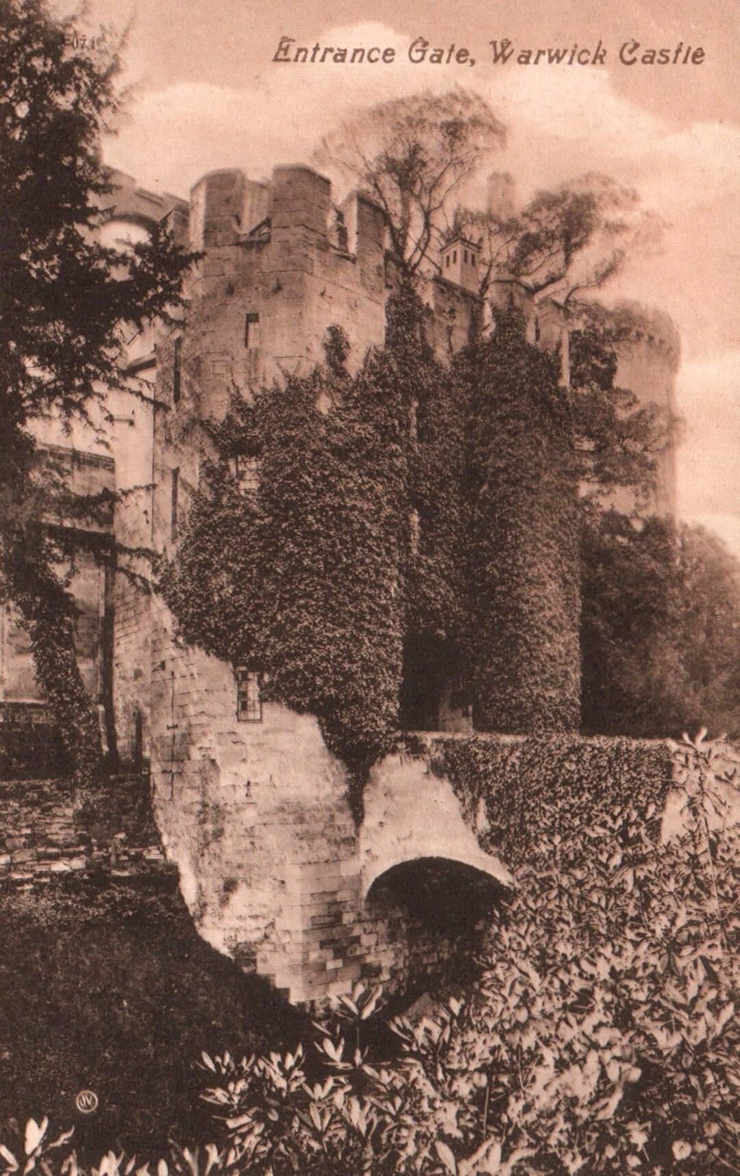 Vintage Postcard, Warwick Castle, Entrance Gate, Warwick, United ...