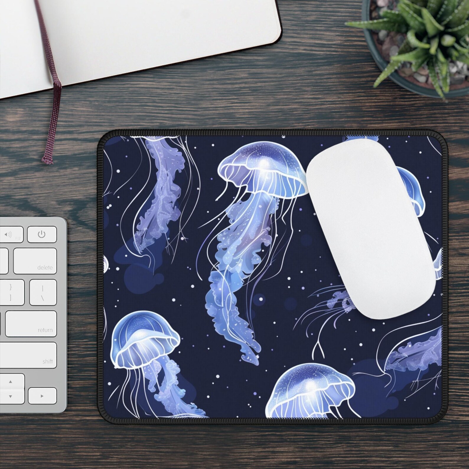 Jellyfish Desk Mat, Glowing Ocean Mouse Pad, Deep Sea Sea Life Desk ...