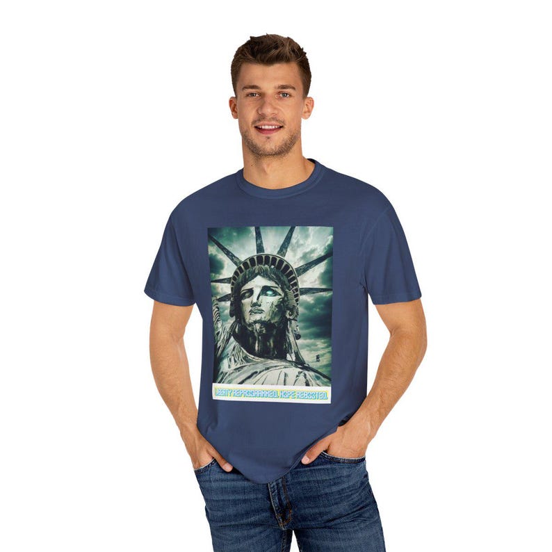 Statue of Liberty T-shirt – Hand Drawn NYC Art Tee, New York City ...