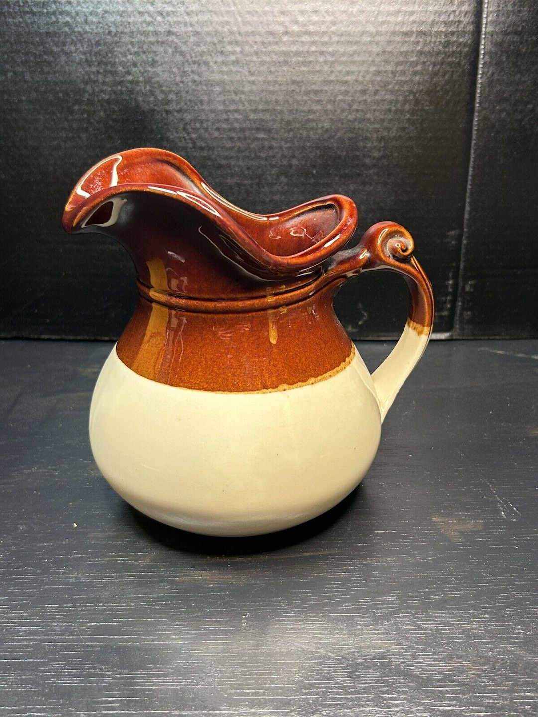 Vintage Mccoy Pottery USA Signed Pitcher #7515 Stamped Brown & Cream 7 ...