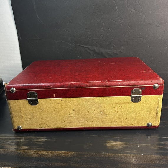 Vintage Red Train Case With Key: 1950s Travel Makeup … - Gem
