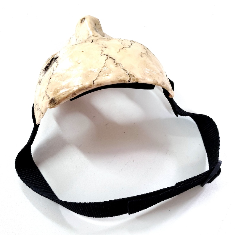 HALLOWEEN Cracked Dolly Face Resin Mask - Etsy