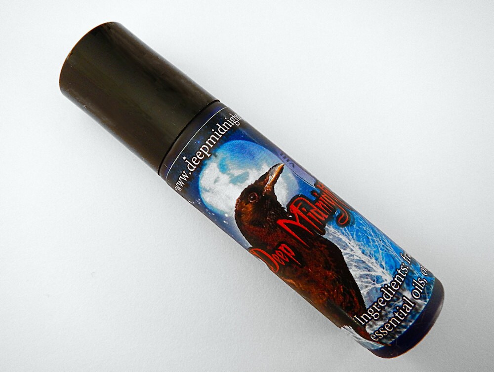 THE HOLLY KING Perfume Oil: Mistletoe Evergreens, Sugarplums, Cedar ...