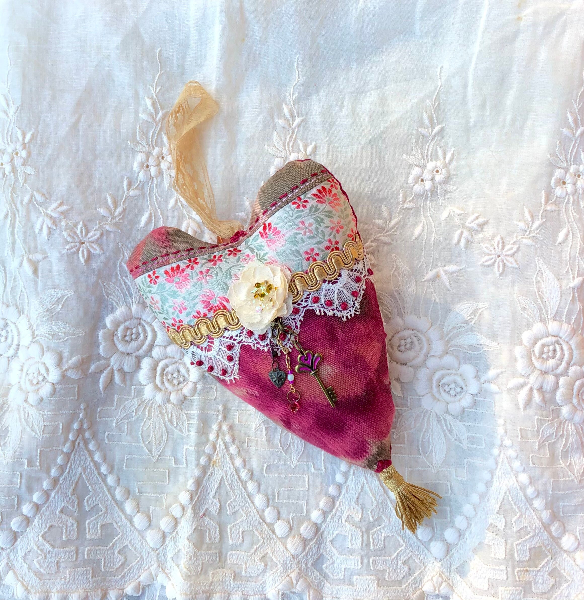 Handmade Heart Ornament Vintage Fabric Lace and Trim French - Etsy