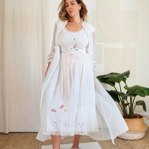 Vintage 50's Laros Ivory White Dreamy Pink Rose Floral Applique Nylon ...