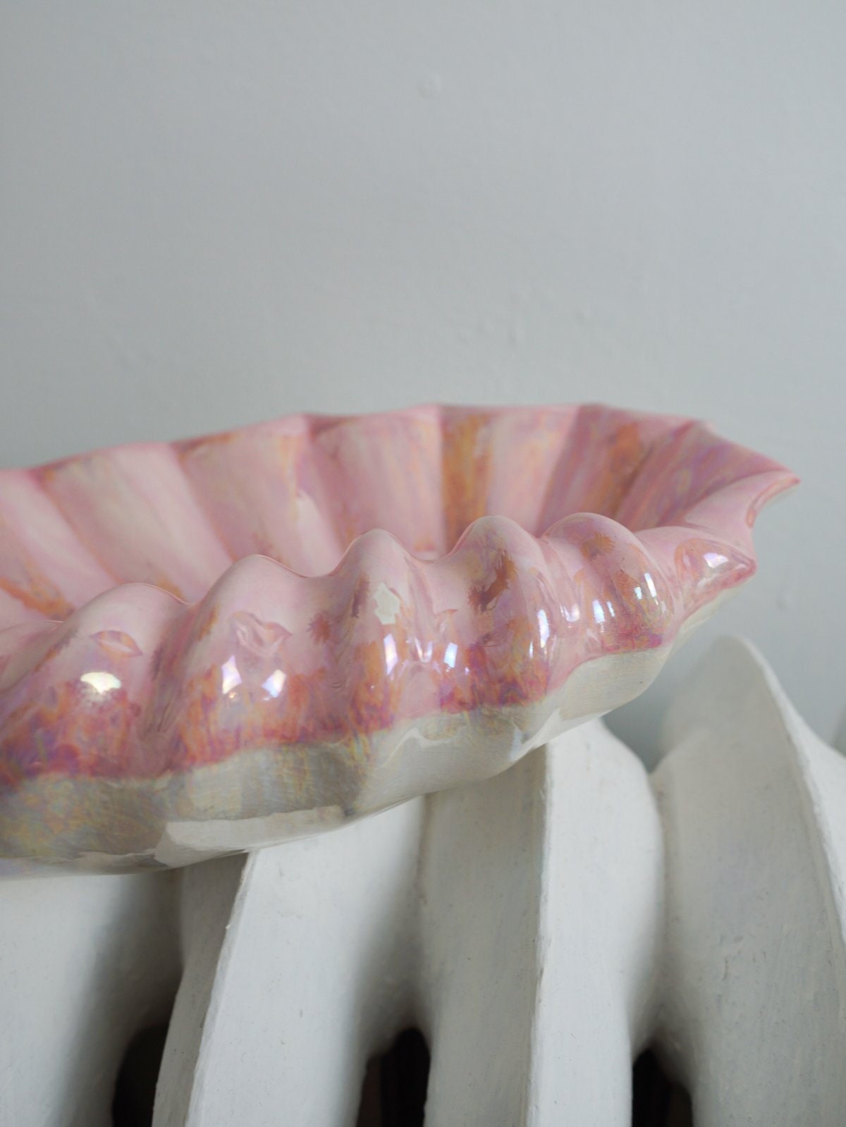 Vintage 60's Iridescent Pink Ceramic Scalloped Shell Large Trinket ...