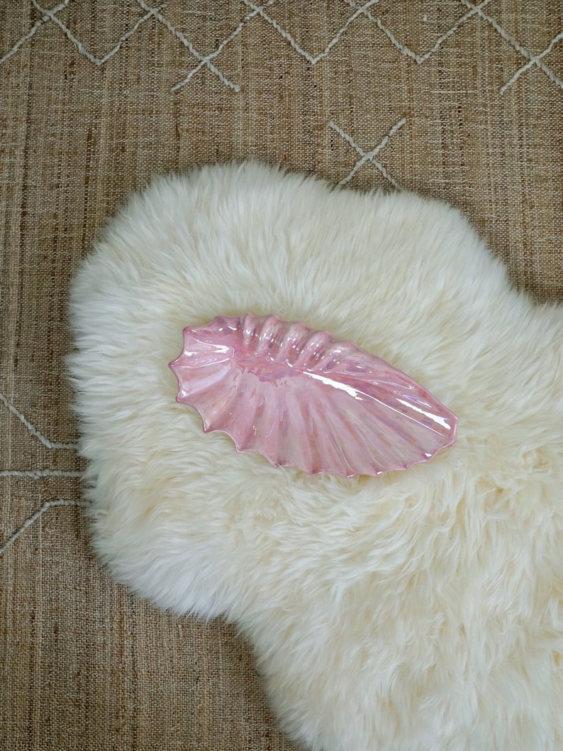 Vintage 60's Iridescent Pink Ceramic Scalloped Shell Large Trinket ...