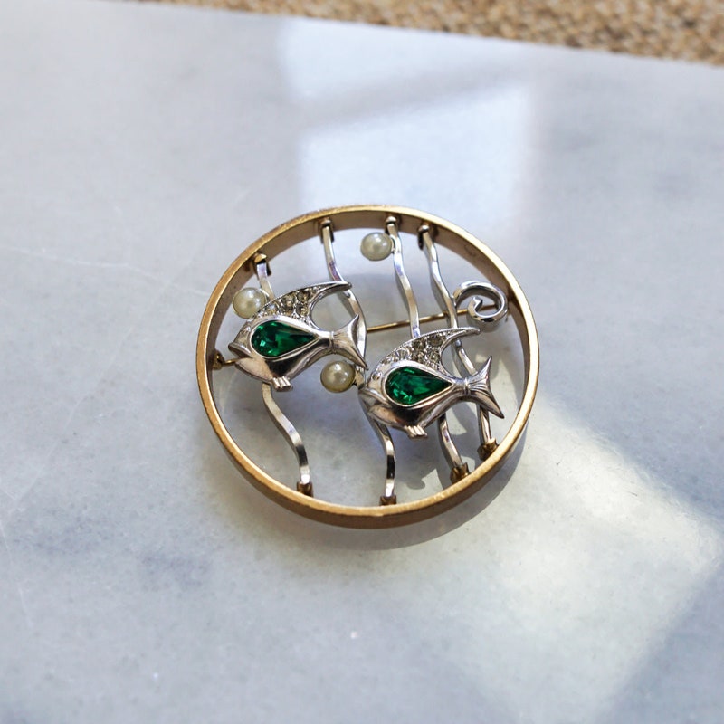 Circle Pins - Etsy