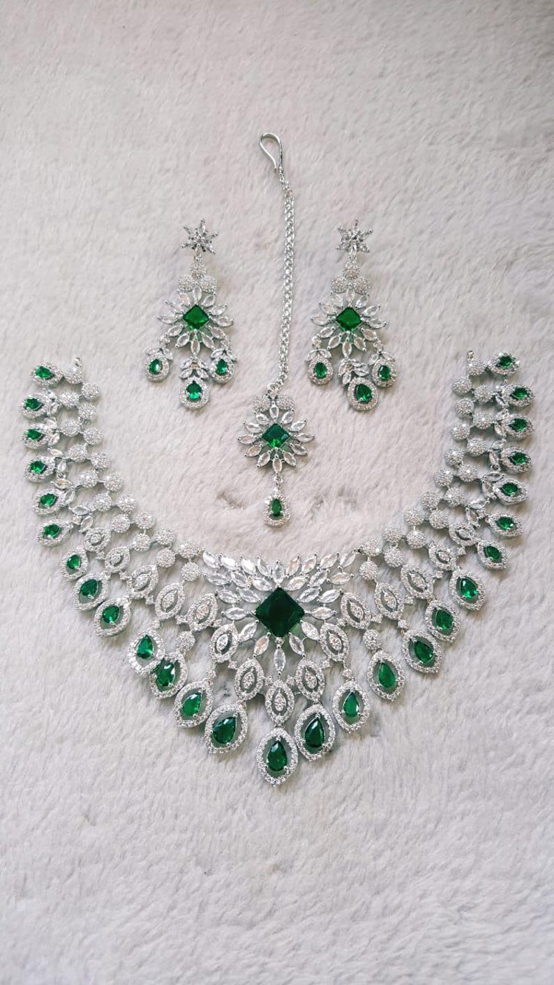 Zarkoon Kundan Bridal Jewelry Set – Indian Necklace, Earrings & Maang ...