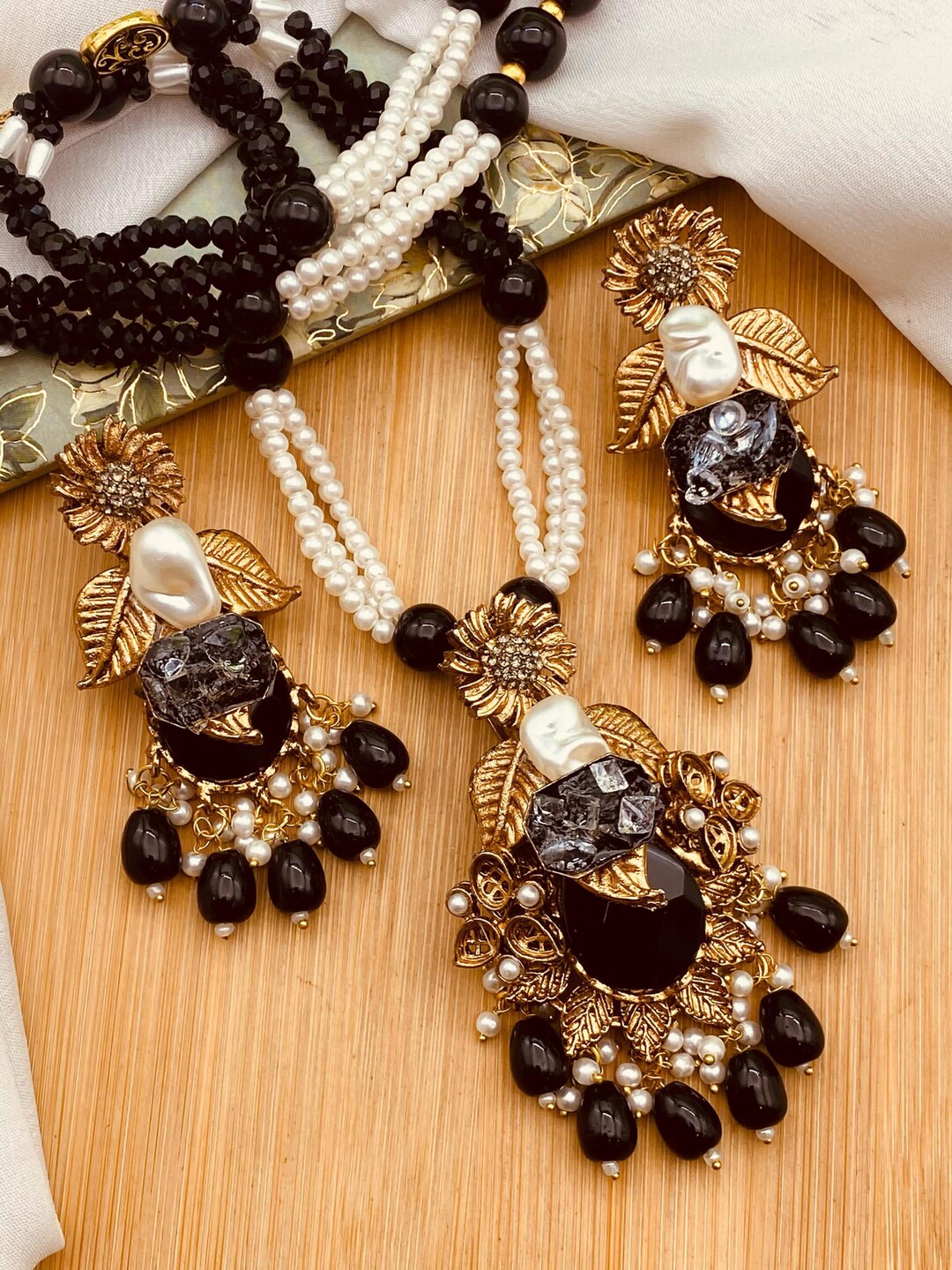 Egyptian Style Pearl Mala Set With Earrings | Bridal Jewelry Set ...