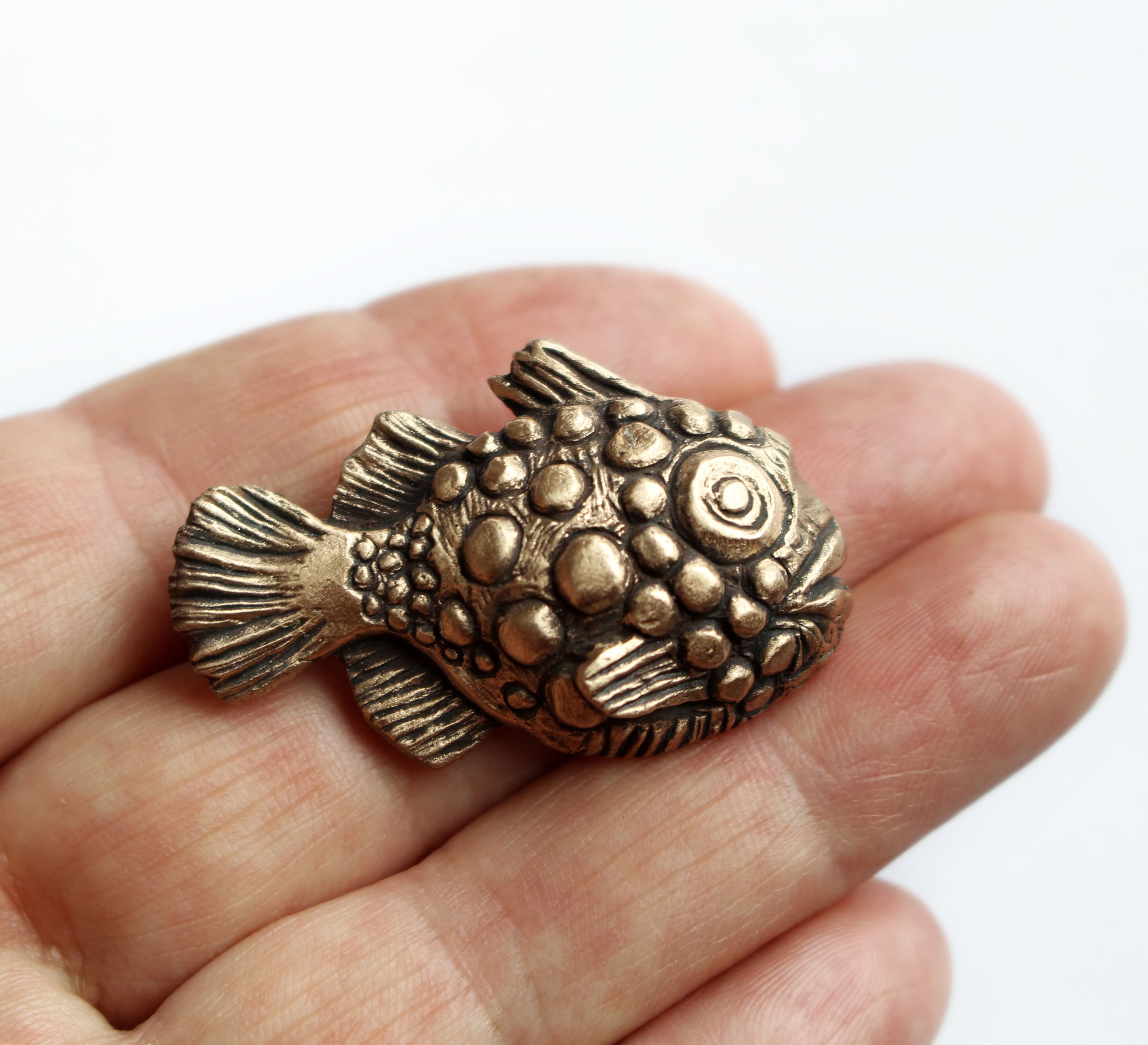 Pacific spiny lumpsucker Fish pin | Etsy