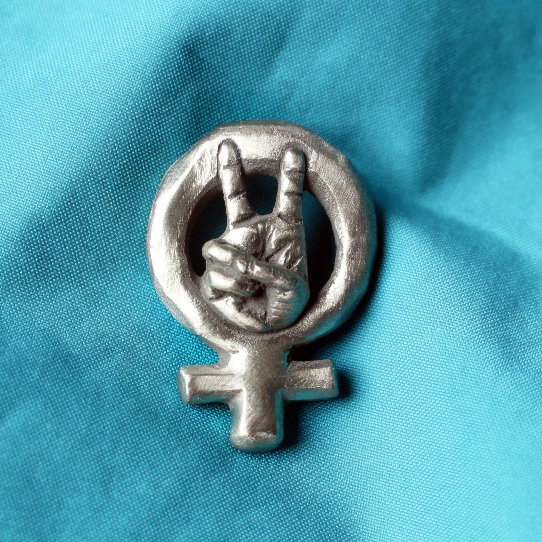 Victorious Women, Feminist Symbol Necklace - Etsy