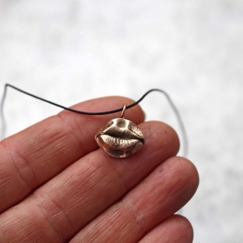 Sweet Lips Tiny Mouth Pendant Necklace - Etsy