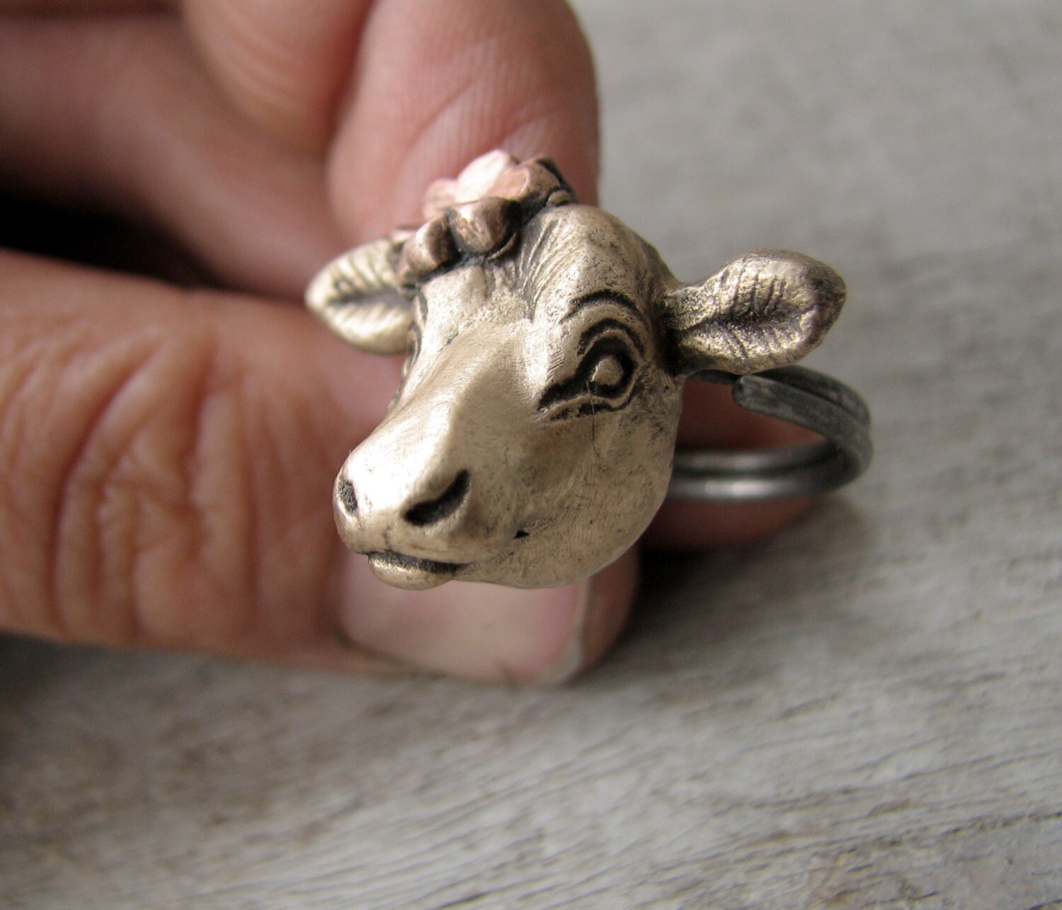 Cow head ring | Etsy