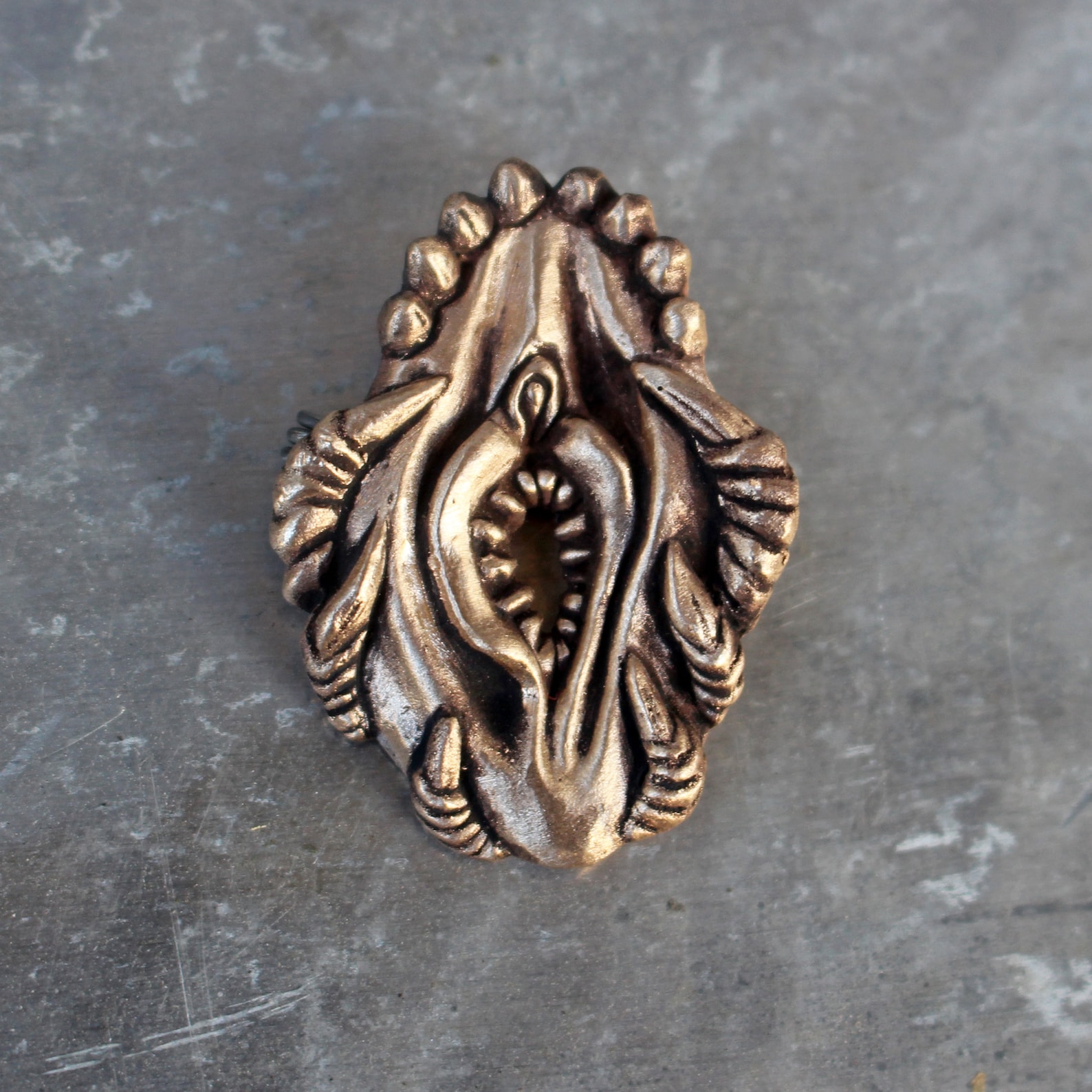 Vagina Dentata Brooch, - Etsy