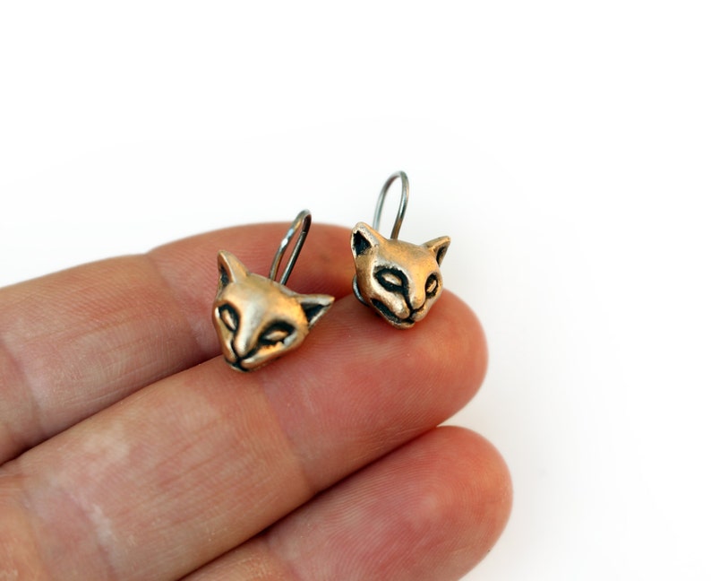 Cat Earrings Niobium or Titanium - Etsy