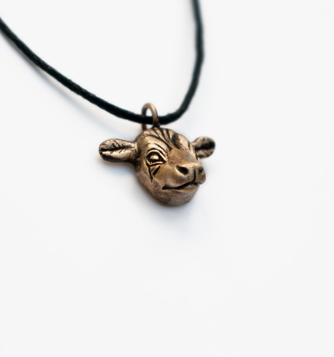 Tiny Cow Head Pendant Necklace - Etsy