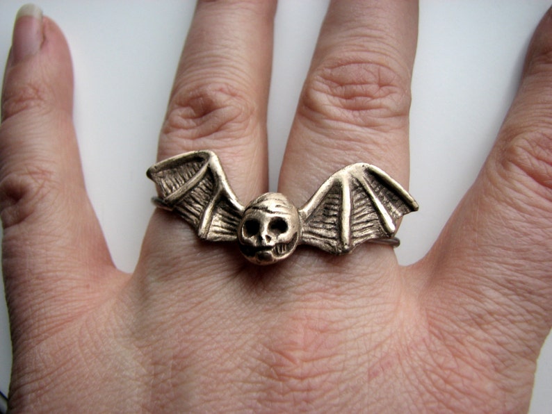 Skull Ring Bat Wings Double Finger Ring - Etsy