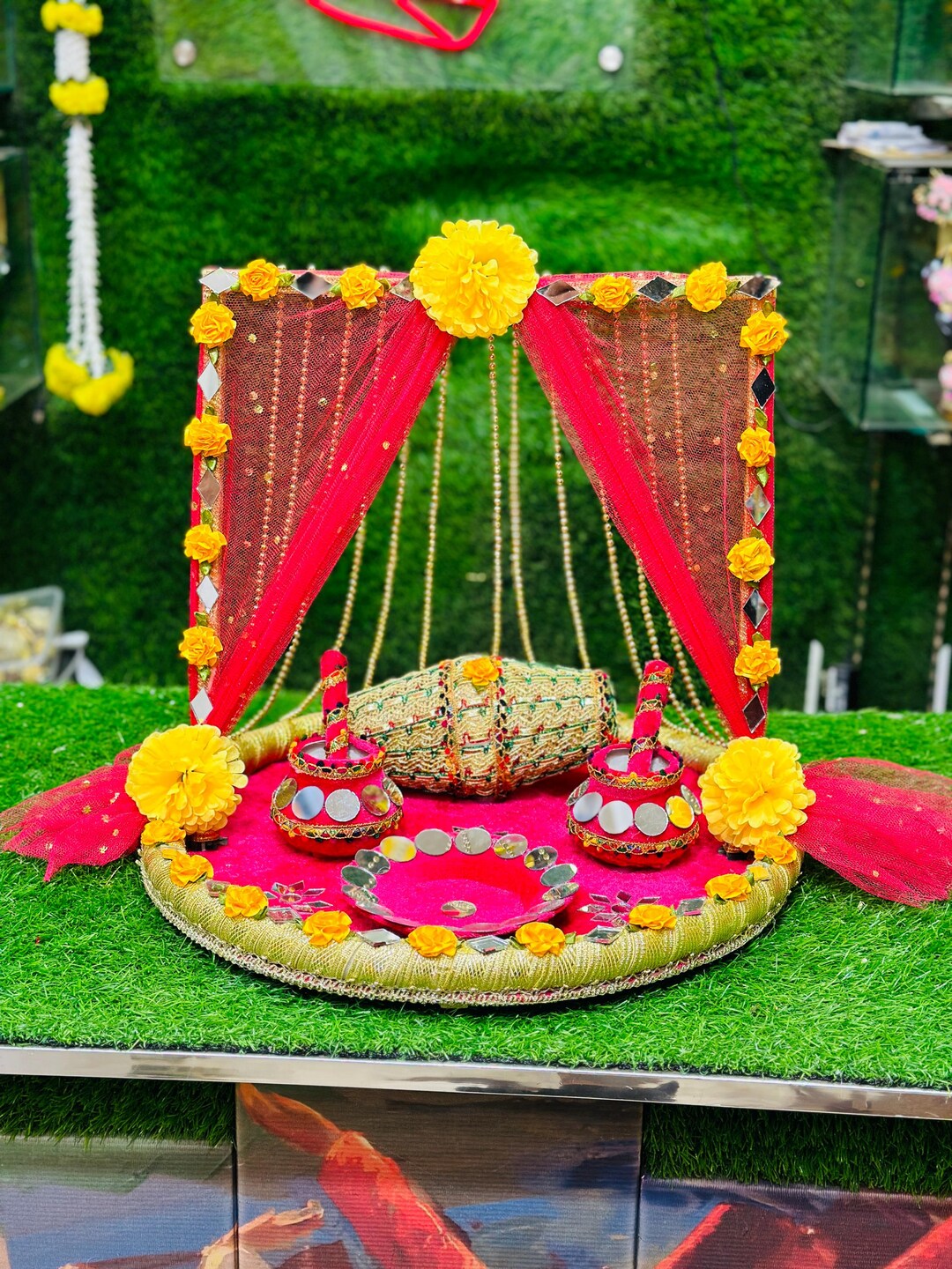 Floral Mehndi Haldi Thali Set: Velvet & Net Frame, Pakistani Wedding ...
