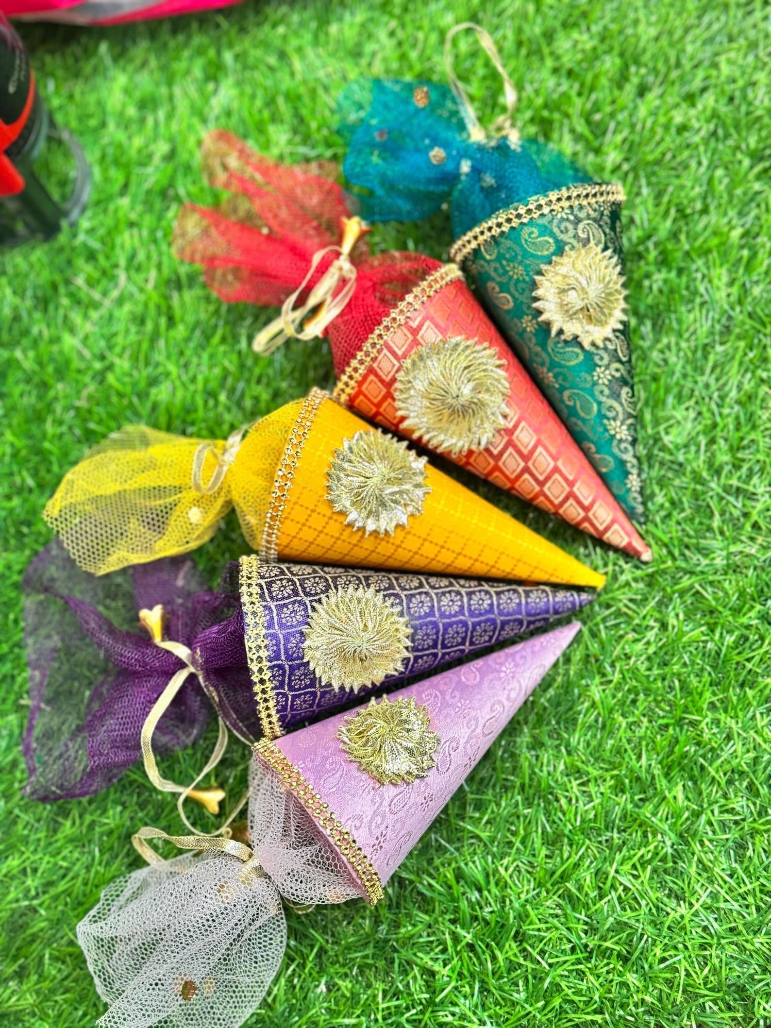 Handmade Cone Favor Boxes Multi Color | Mehndi Wedding Sweets Almonds ...