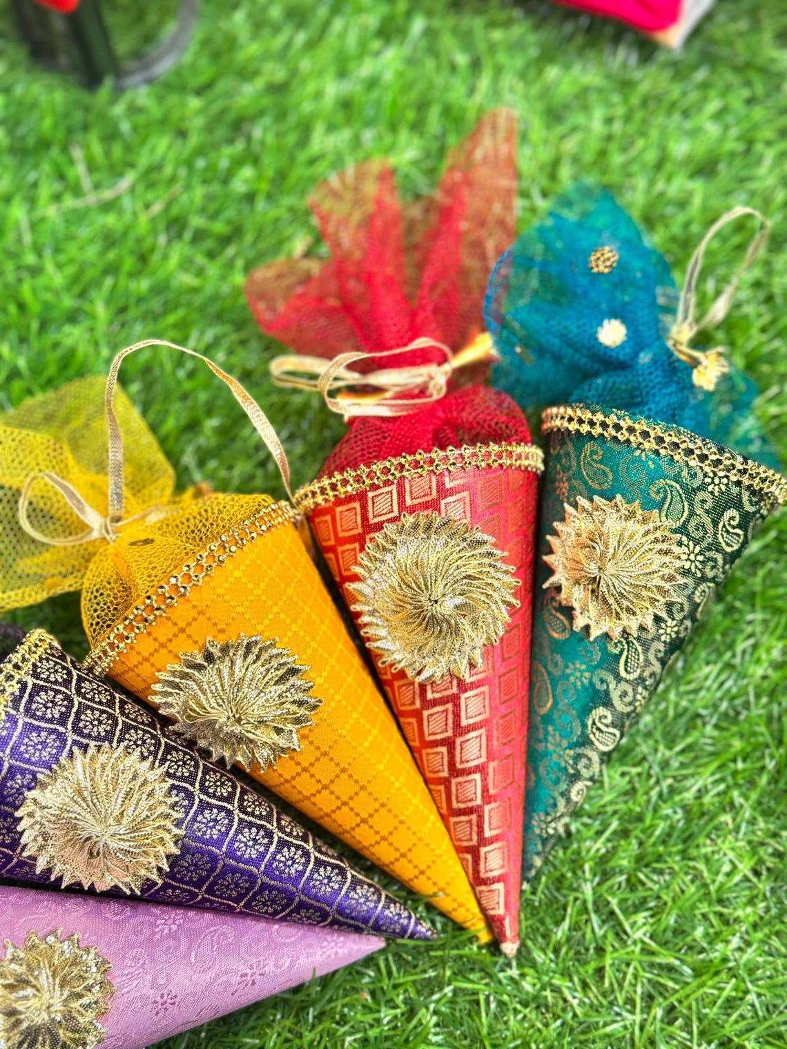 Handmade Cone Favor Boxes Multi Color | Mehndi Wedding Sweets Almonds ...