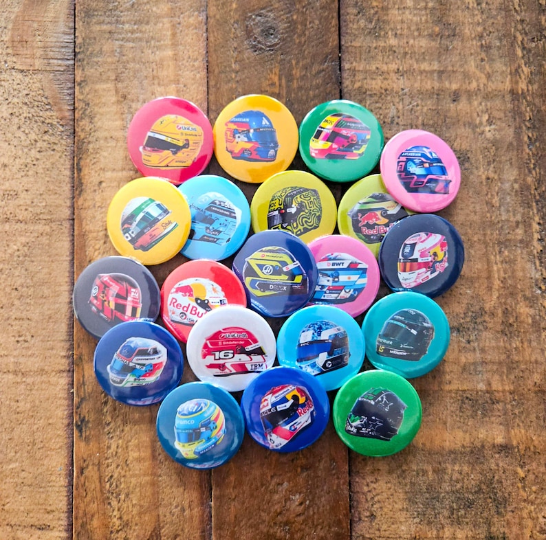 F1 Driver Helmet Pin Badges Buttons Formula One 2025 Grid Christmas ...