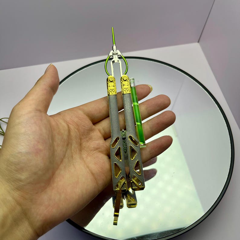 Apex Legends Octane Heirloom Replica: Metal Trainer Knife - Etsy