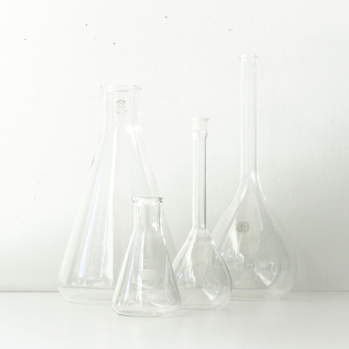 Vintage Pyrex Volumetric Flask Lab Glass Vase 1000 Ml - Etsy