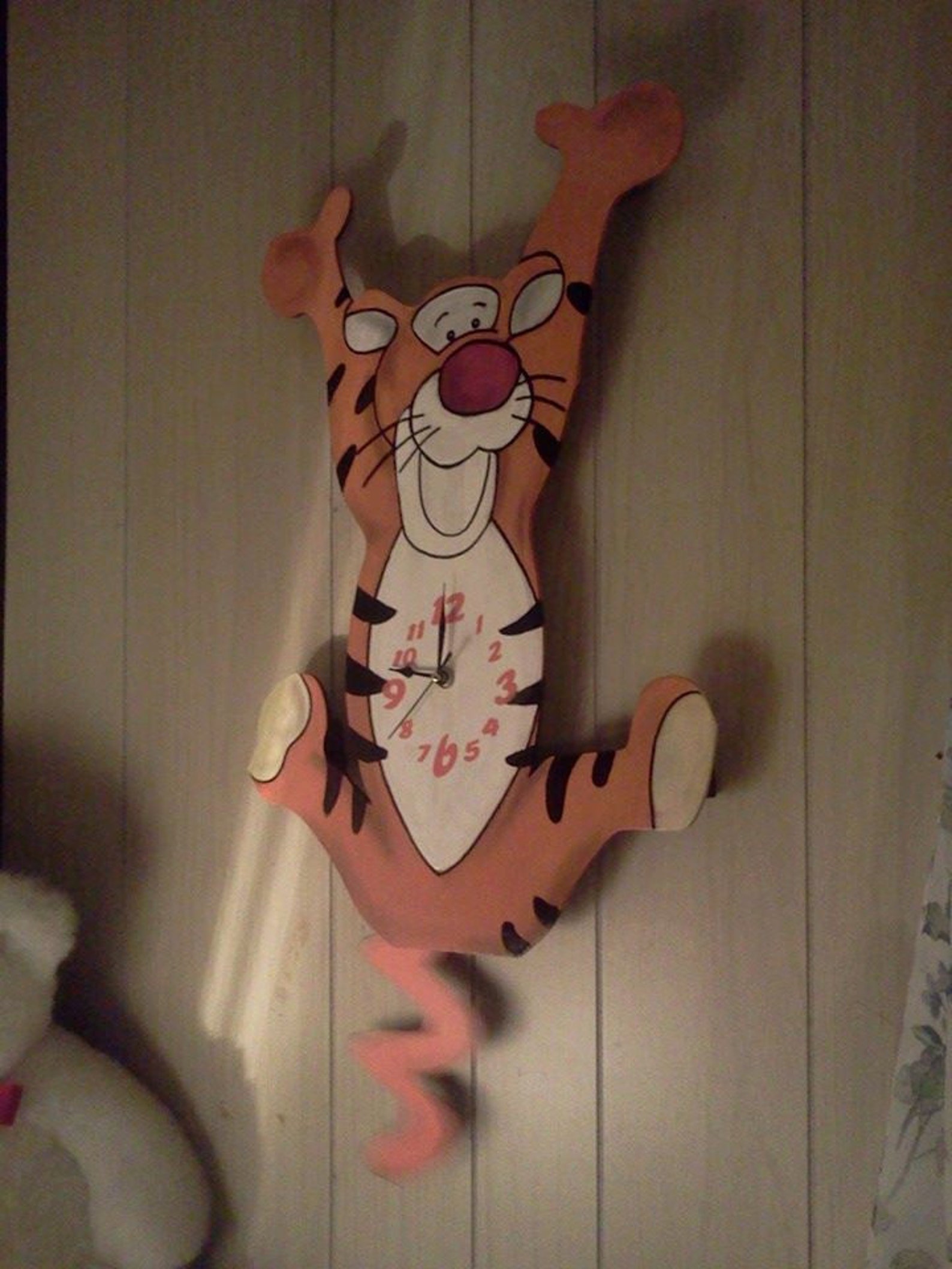 Tigger Swinging Tail Pendulum Childrens Clock - Etsy
