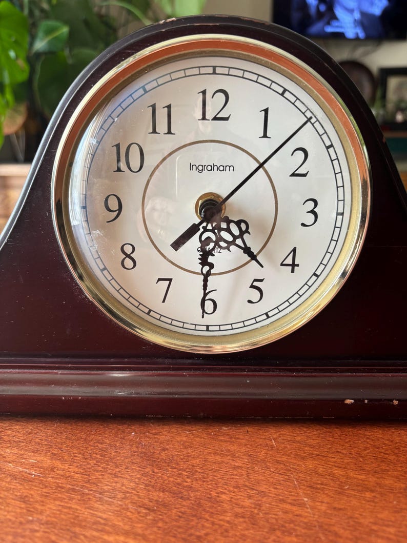 Ingraham Quartz Mantel Clock With Mahogany Finish. Vintage TESTED - Etsy