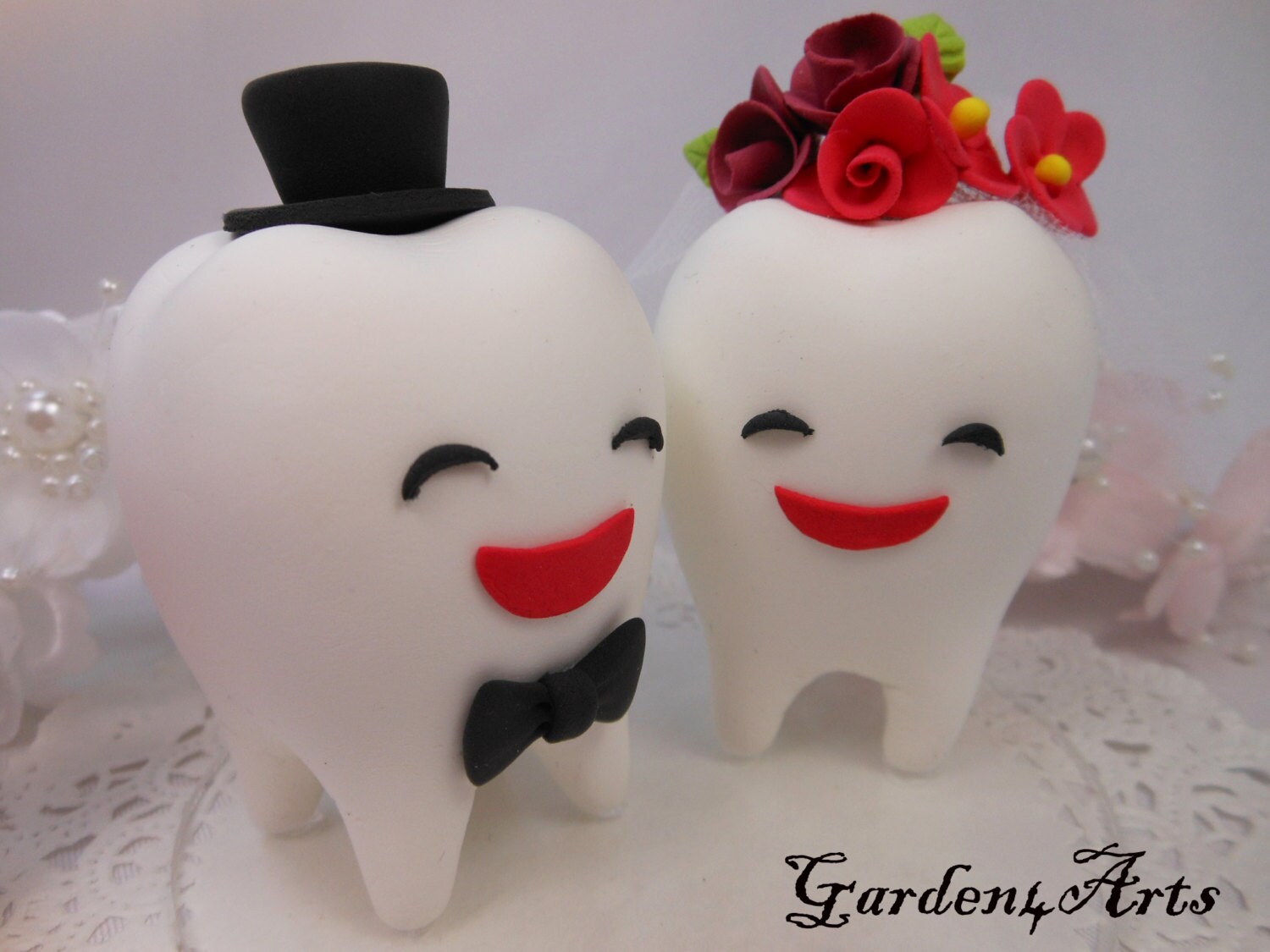 Custom Wedding Cake TopperLove Teeth couple with circle | Etsy