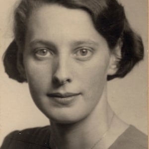 Custom Portrait Painting From Old Photo, Faded Photo to Oil Painting ...