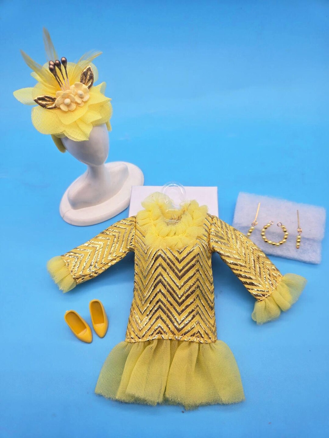 Vintage Barbie SHILLMAN YELLOW & GOLD Ruffled Dress Rare!! Plus Free ...